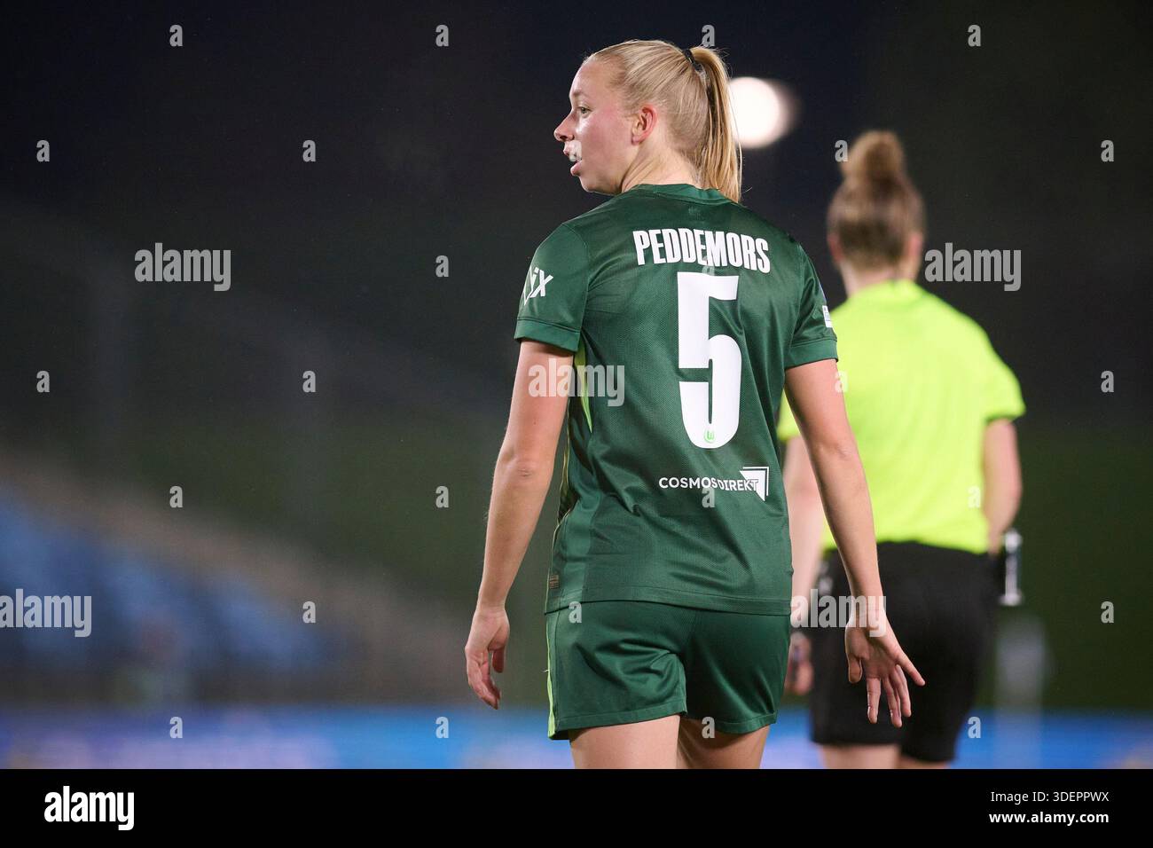 VfL Wolfsburgo’s Ella Peddemors during Women’s Champions League 2025 ...