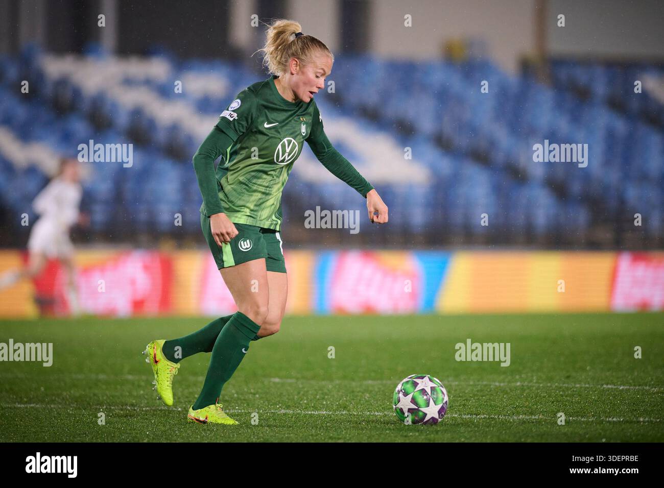 VfL Wolfsburgo’s Guro Bergsvand during Women’s Champions League 2025 ...