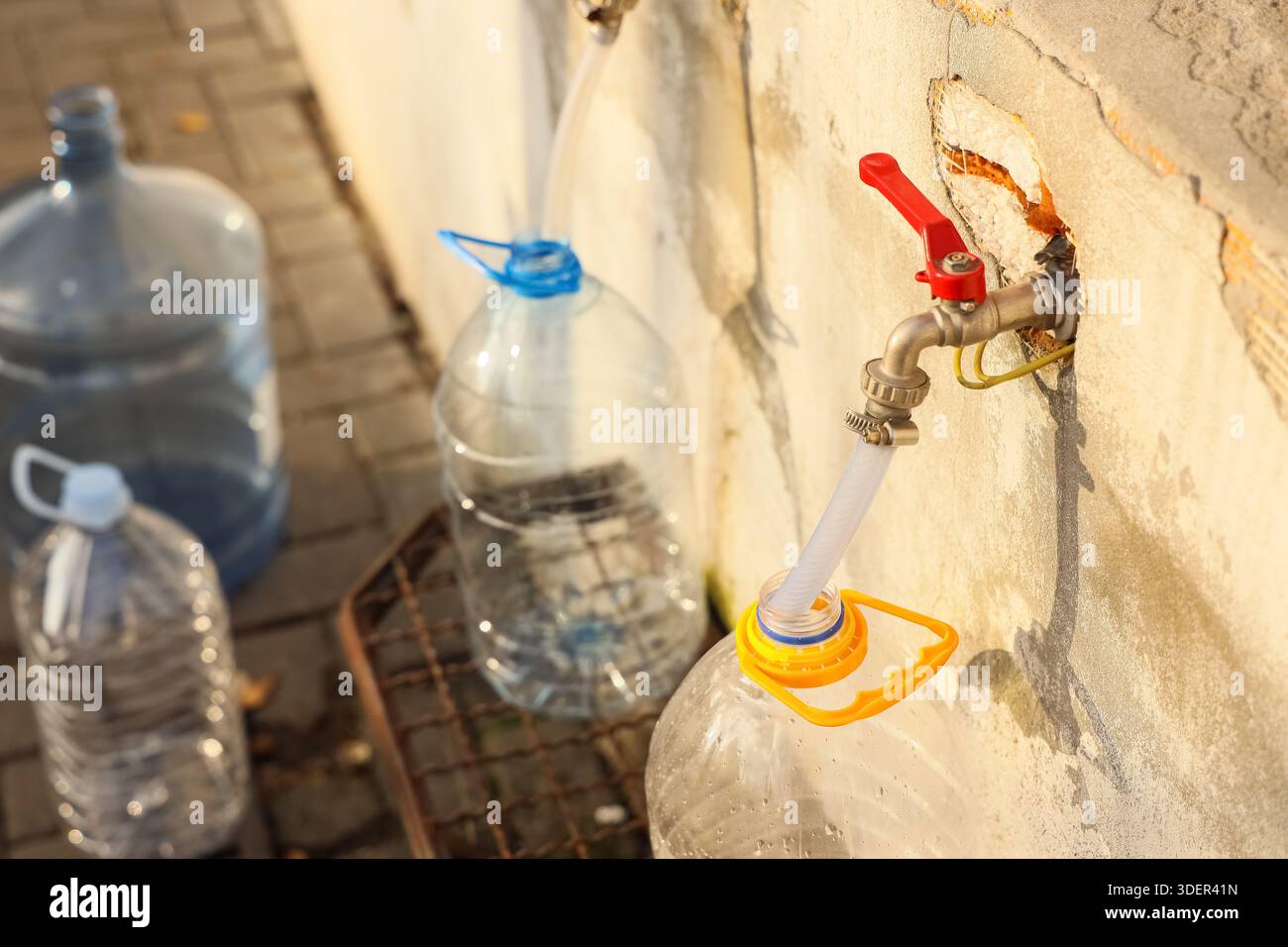 Plastic bottles water refill hi-res stock photography and images - Alamy
