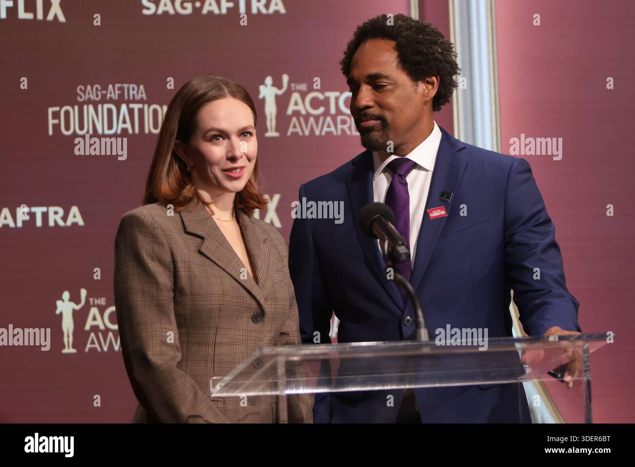Elizabeth McLaughlin and Jason George at the 32nd Annual Actor Awards ...