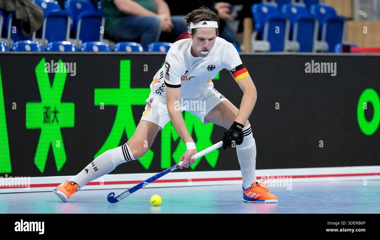Anton Boeckel (Germany, 8, Kapitän [captain]), am Ball, Freisteller ...