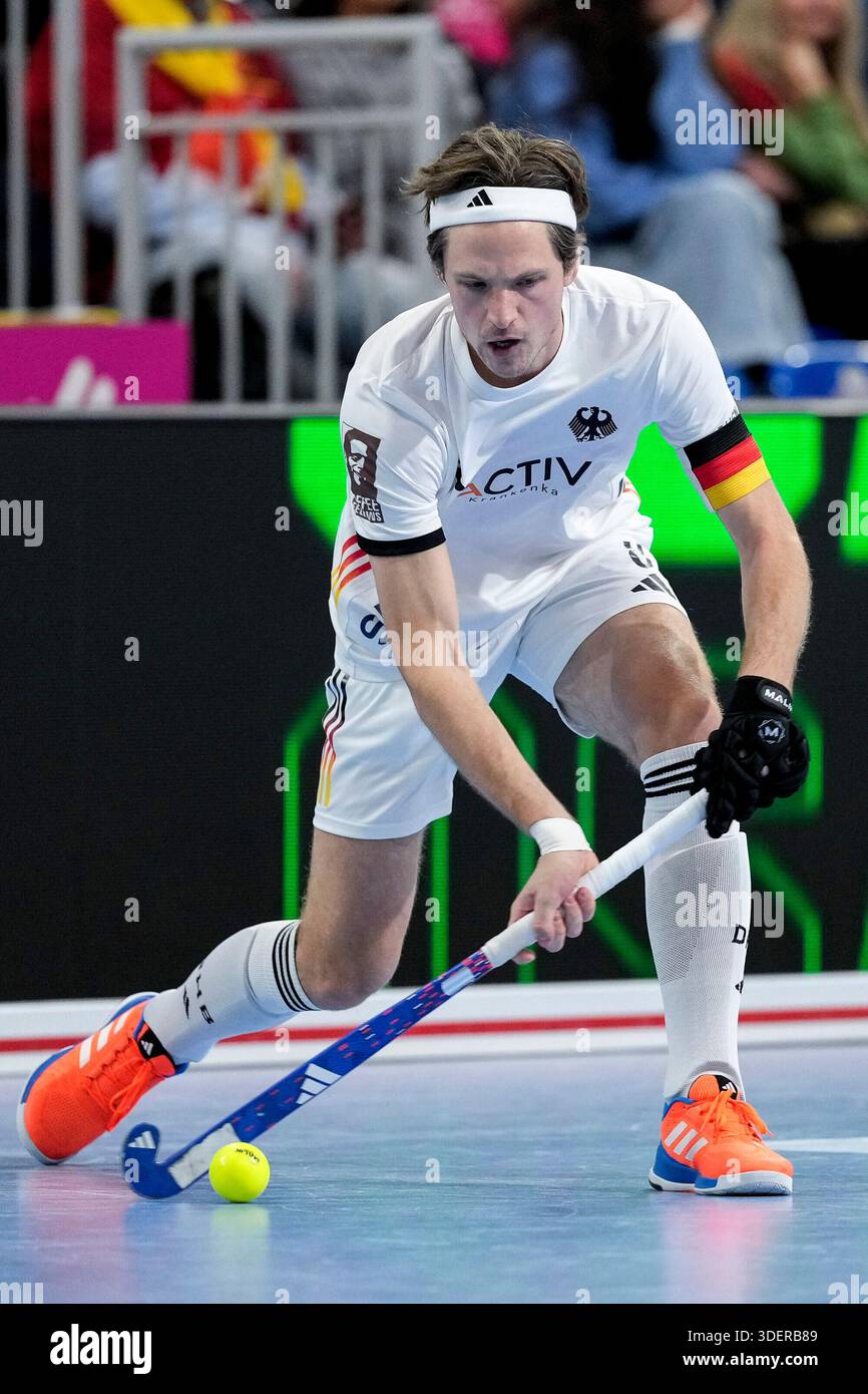 Anton Boeckel (Germany, 8, Kapitän [captain]), am Ball, Freisteller ...