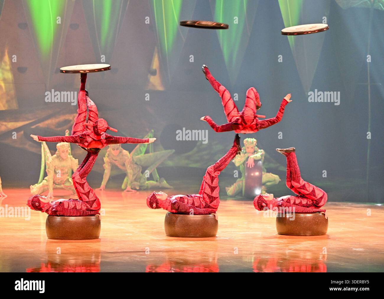 London, UK, 08 January 2026. Foot Juggling (Yue Zhao, Baoyu Zhu, Lulu ...