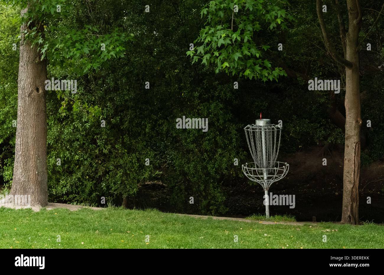 Golf tee hi-res stock photography and images - Alamy