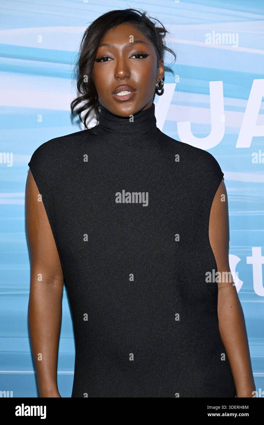 Isan Elba walking the red-carpet event for season two of Apple TV's ...