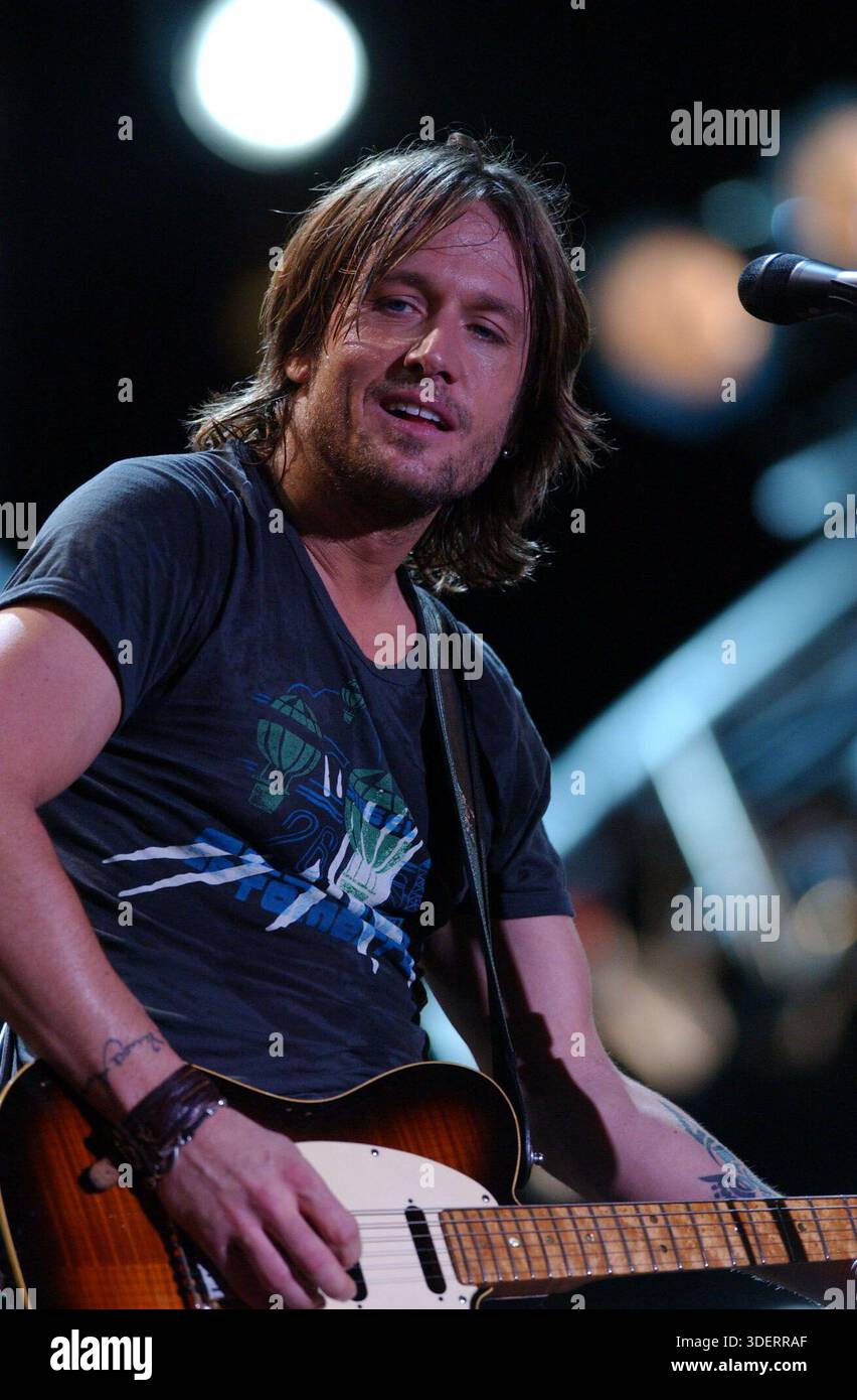 09 June 2005 - Nashville, Tennessee - . 2005 CMA Music Festival held at ...