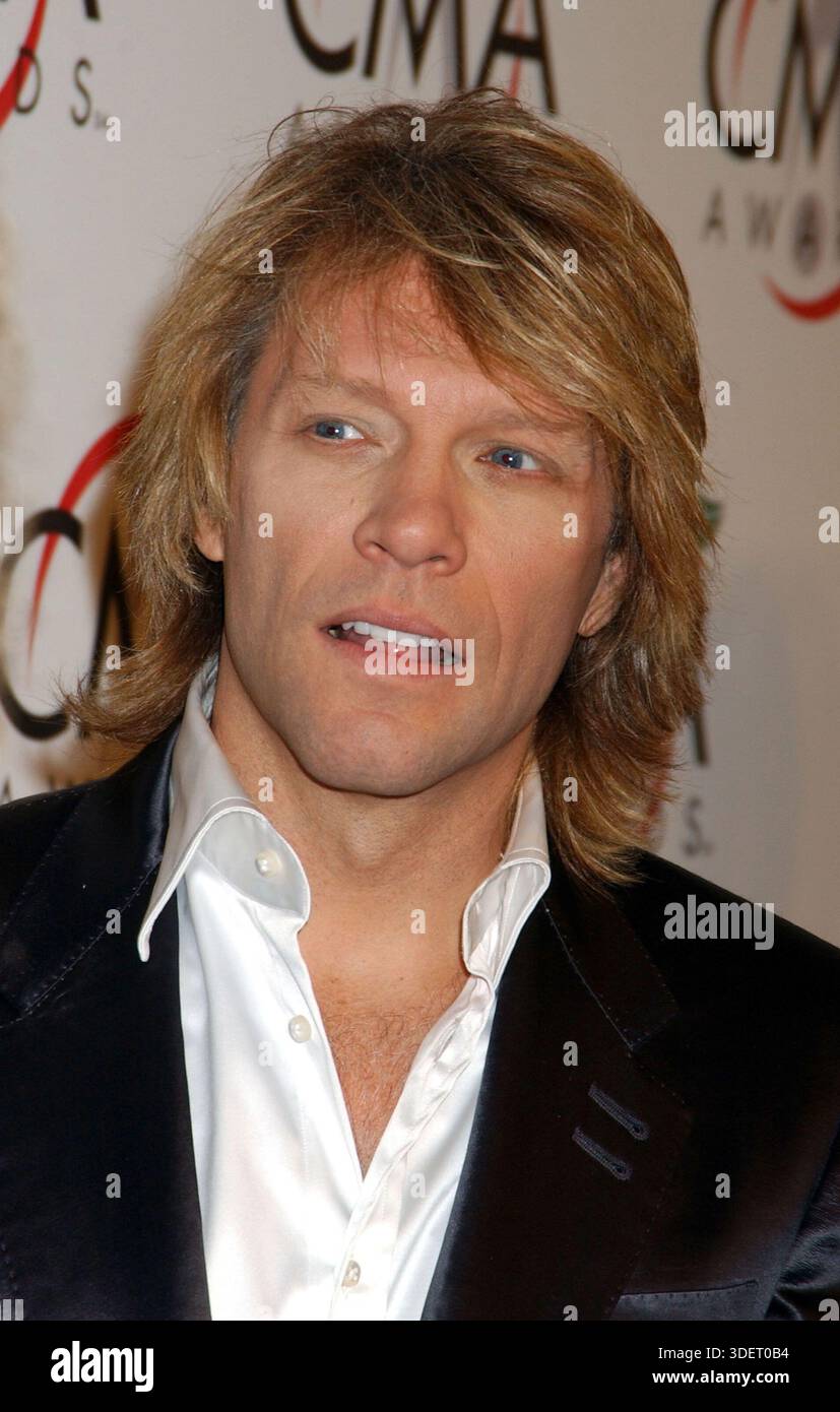15 November 2005 - New York, New York - Jon Bon Jovi of 'Bon Jovi ...