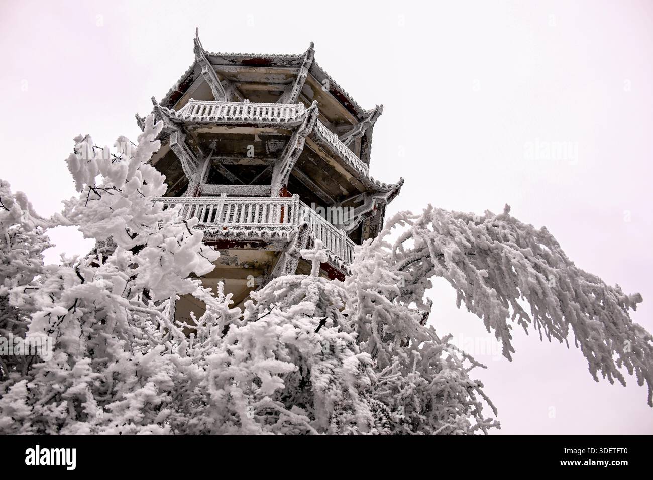 Aerial photo shows the snow-covered landscape in Youyang County ...