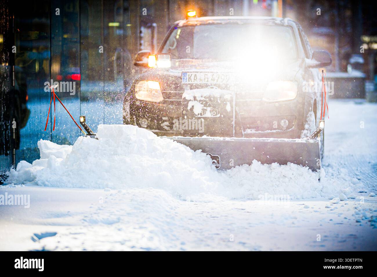 09 January 2025, Lower Saxony, Hanover: A snow clearing vehicle is in ...