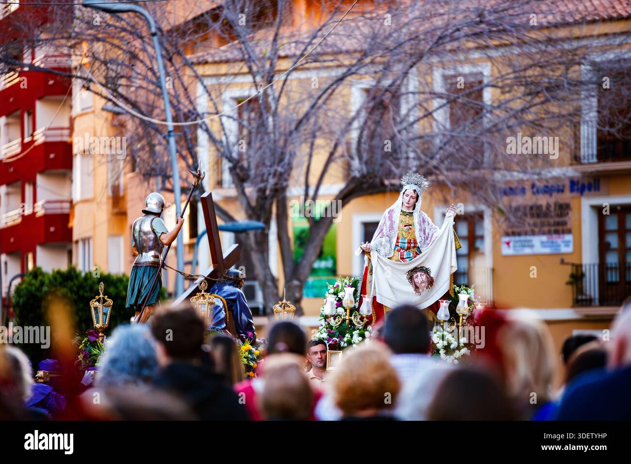 Float virgin mary santa holy hi-res stock photography and images - Alamy