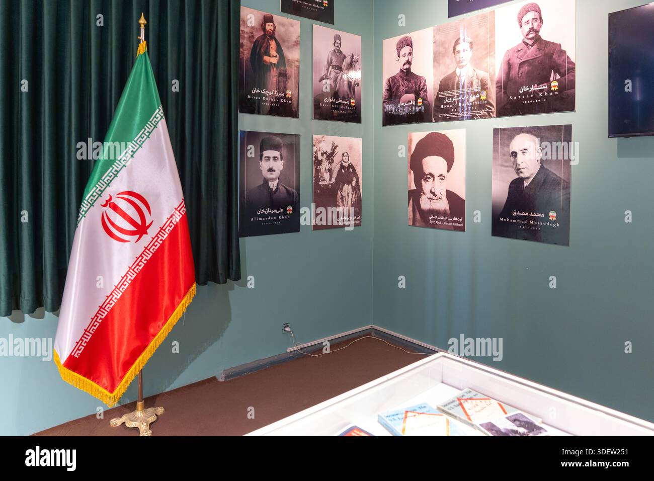 Interior of the former US Embassy in Tehran (Den of Espionage Museum ...