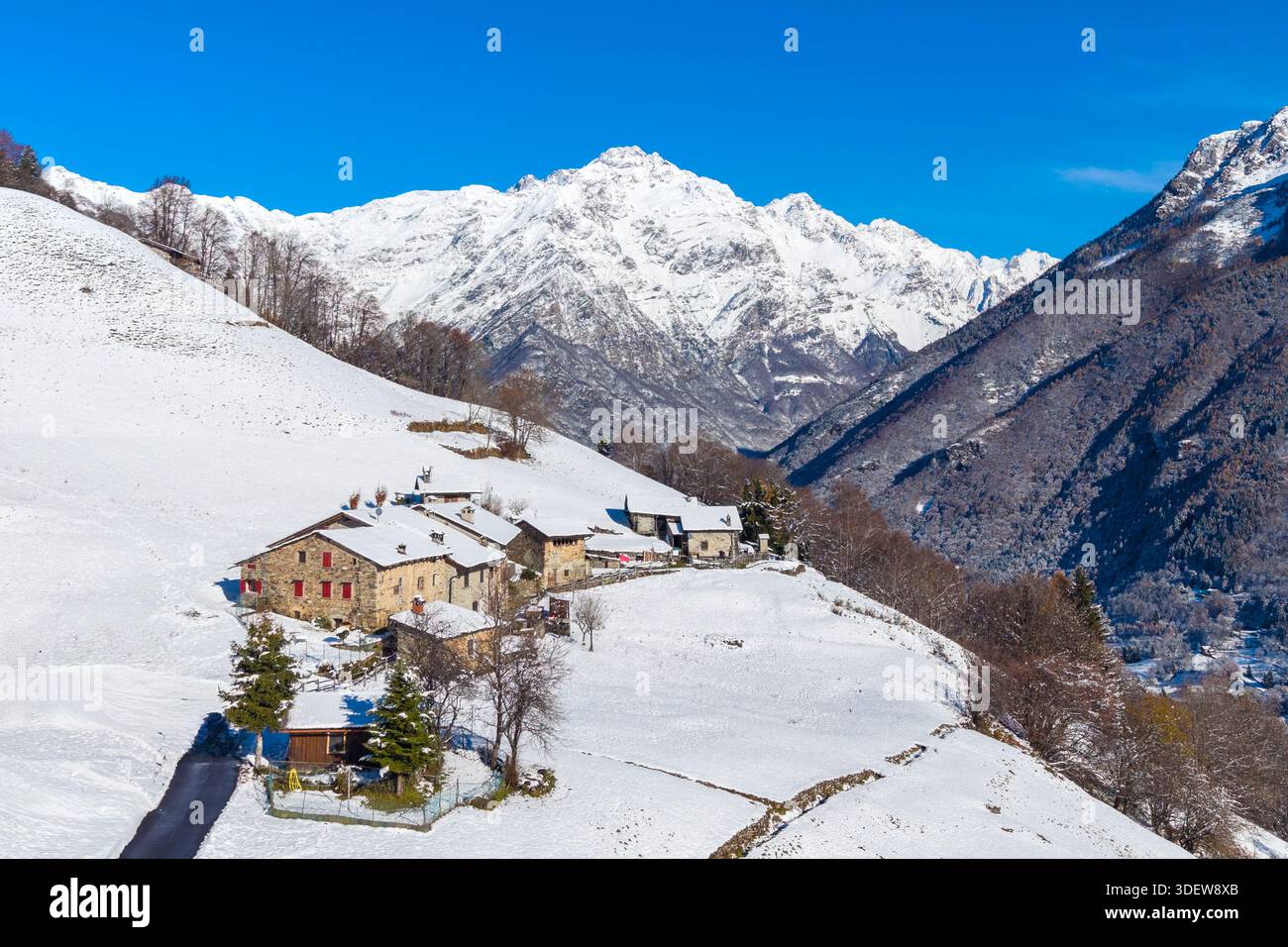 Ripa di gromo hi-res stock photography and images - Alamy