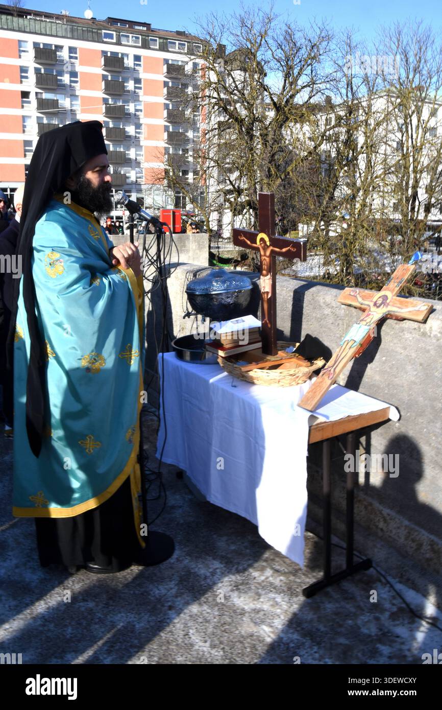 Griechisch Orthodoxischer Archimandrit Georgios Siomos Muenchen 06.01. ...
