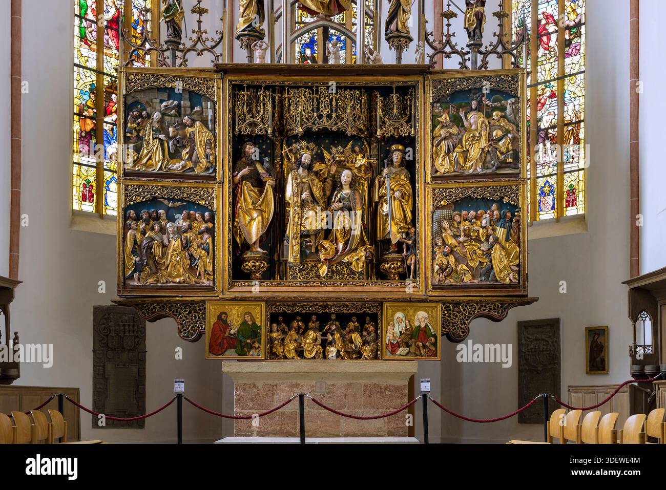 Festive side with coronation of mary hi-res stock photography and ...