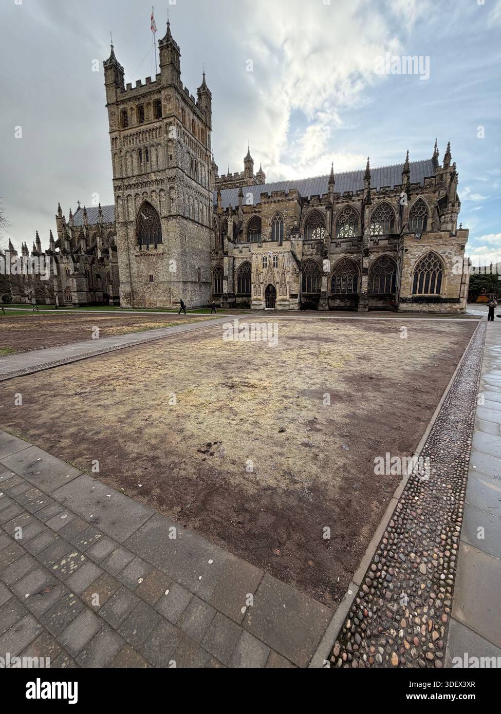 Exeter, Devon, UK. 9th Jan, 2026. Cathedral Green has parched ...