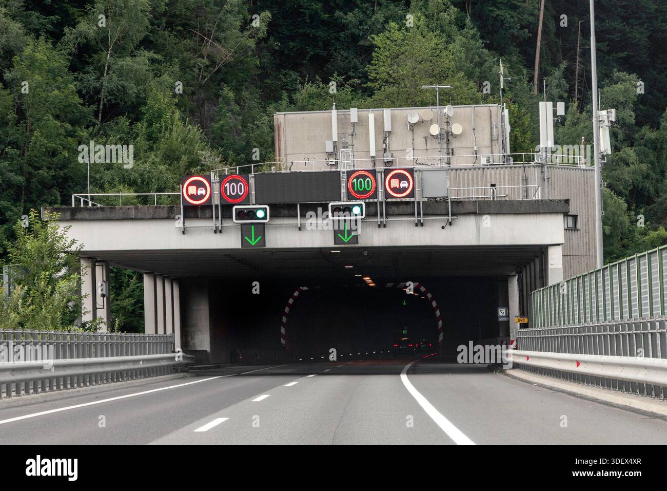 Ambergtunnel auf der Rheintalautobahn A14, Vorarlberg, Österreich ...