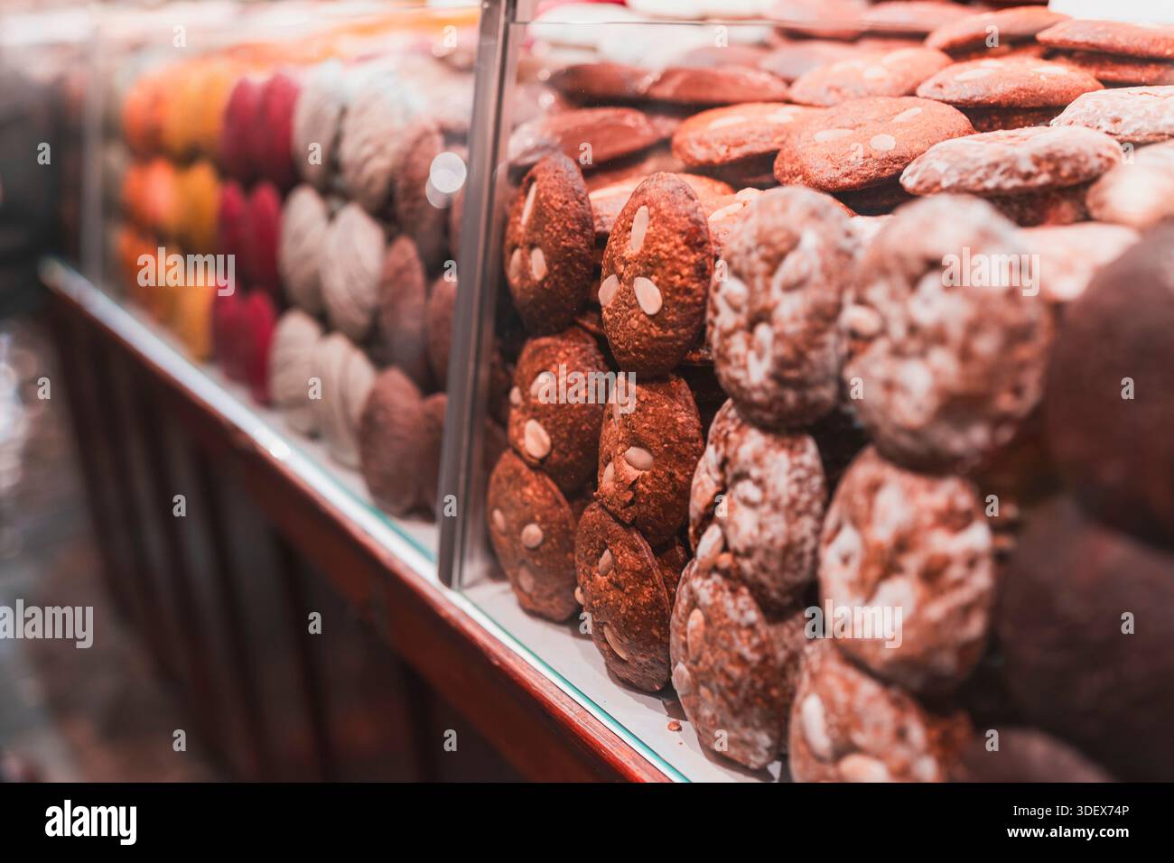 Nuremberg Elisen gingerbread is on sale at the Christkindlesmarkt. The ...
