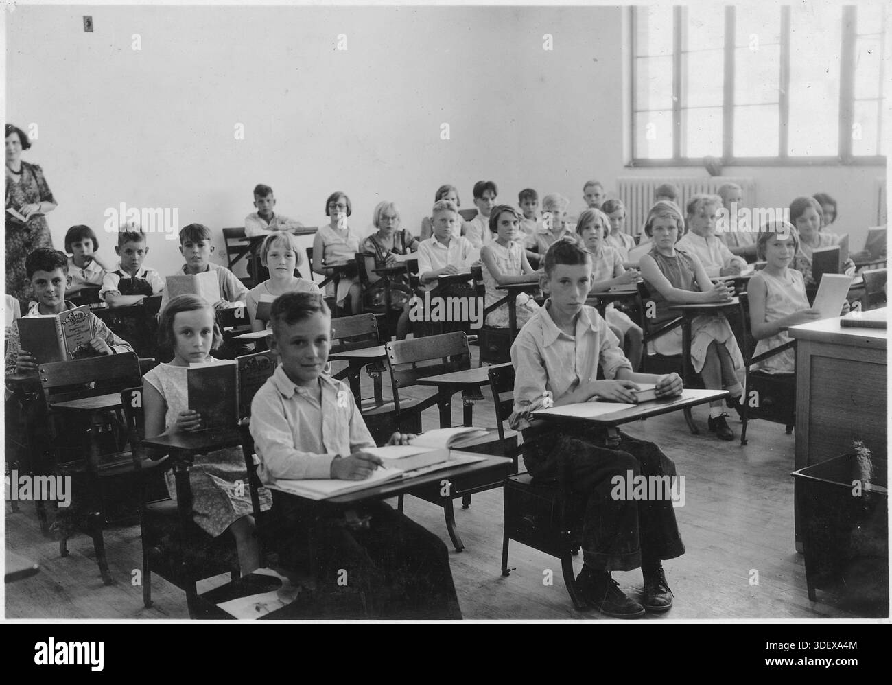 1930s school classroom hi-res stock photography and images - Alamy