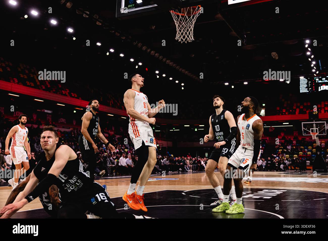 London, UK. 7 January, 2026 during BKT Eurocup basketball game between ...