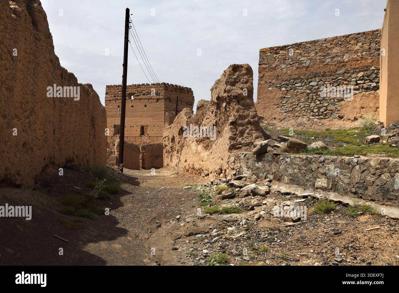 Mud Buildings and Ruins in the Al-Mudhayrib Village in Ash-Sharqiyah ...