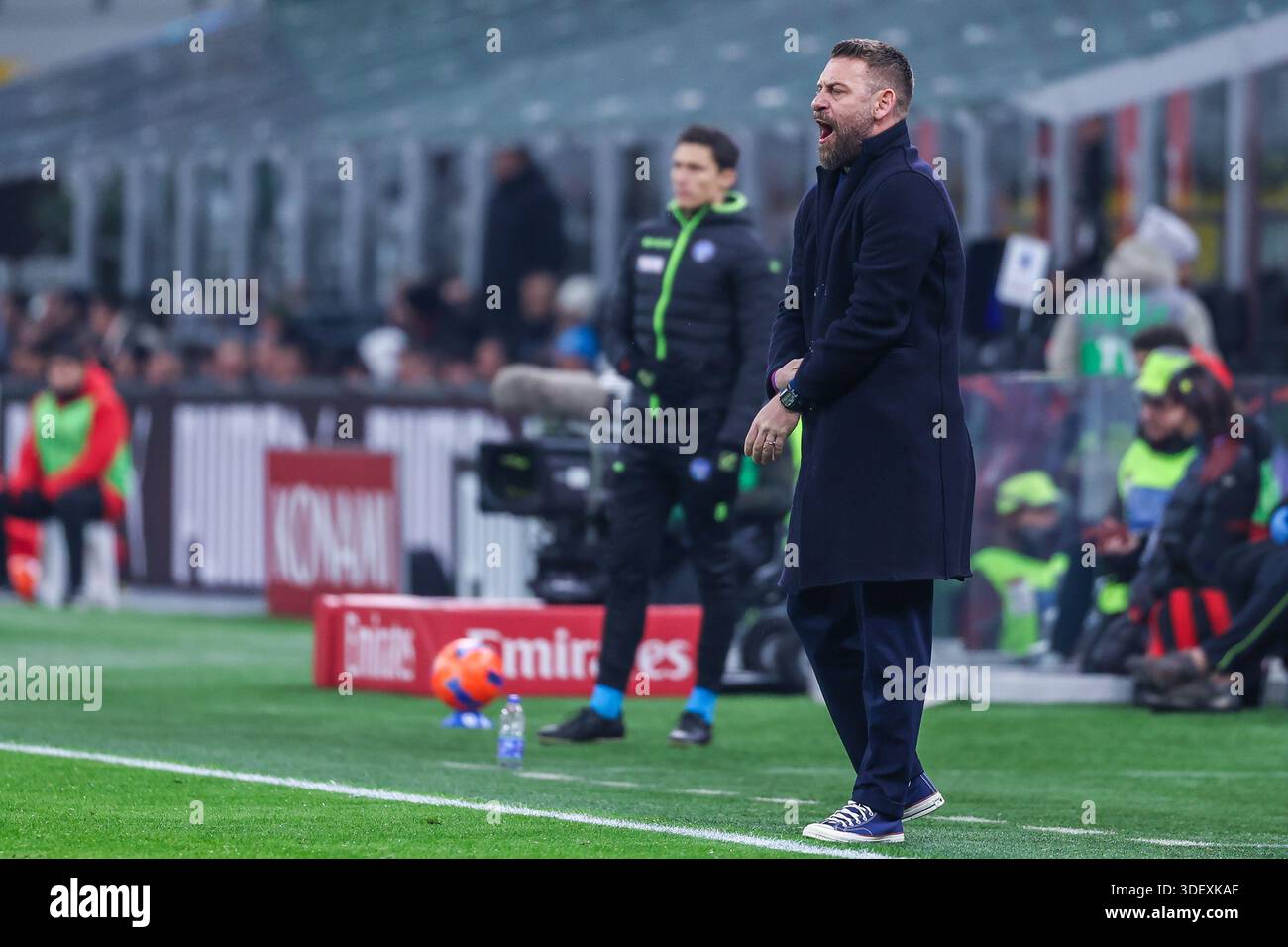 Milan, Italy. 08th Jan, 2026. Daniele De Rossi Head Coach of Genoa CFC ...
