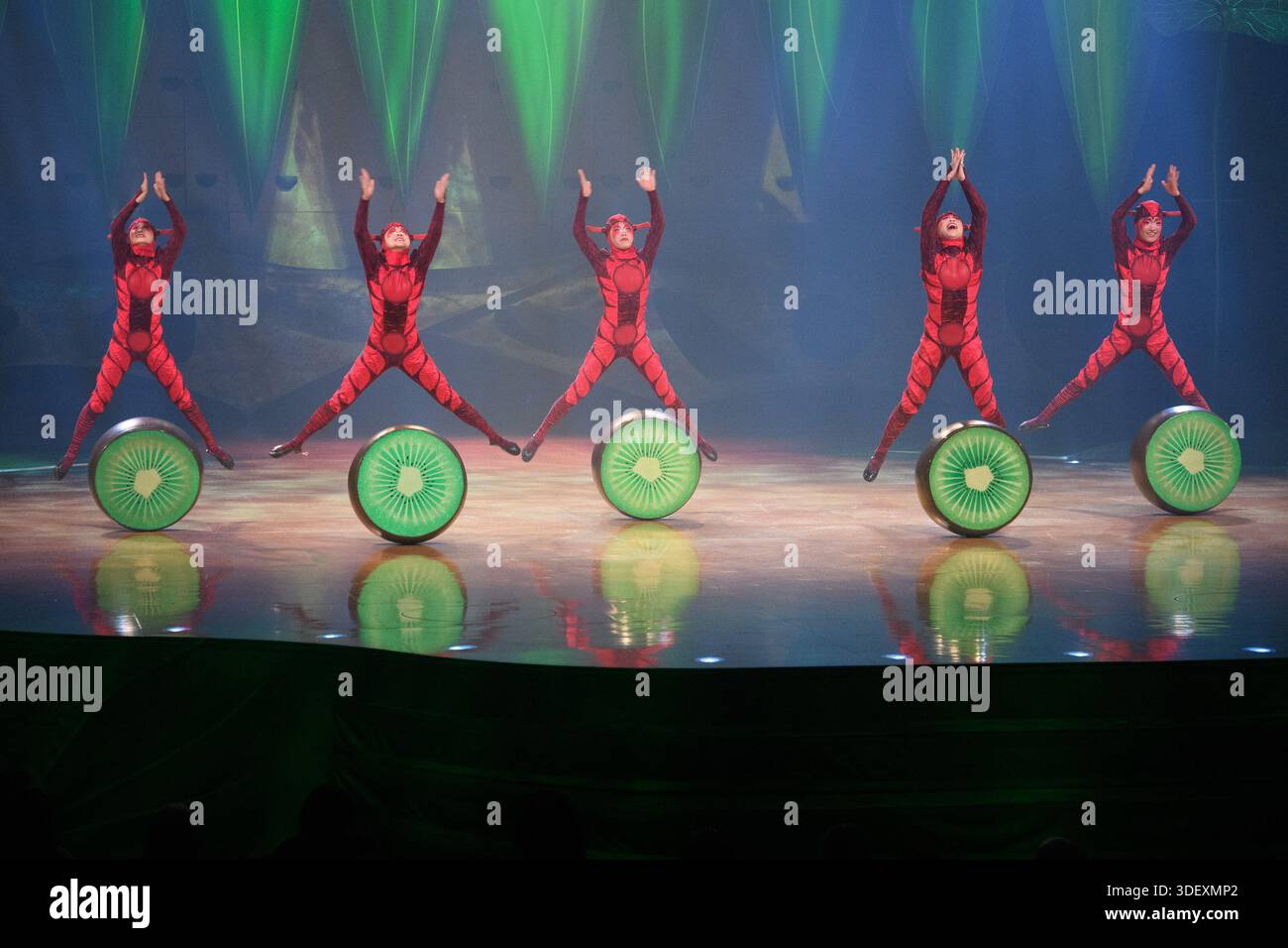 London, UK. 08 Jan, 2026. Pictured: Yue Zhao, Baoyu Zhu, Lulu Zhang ...