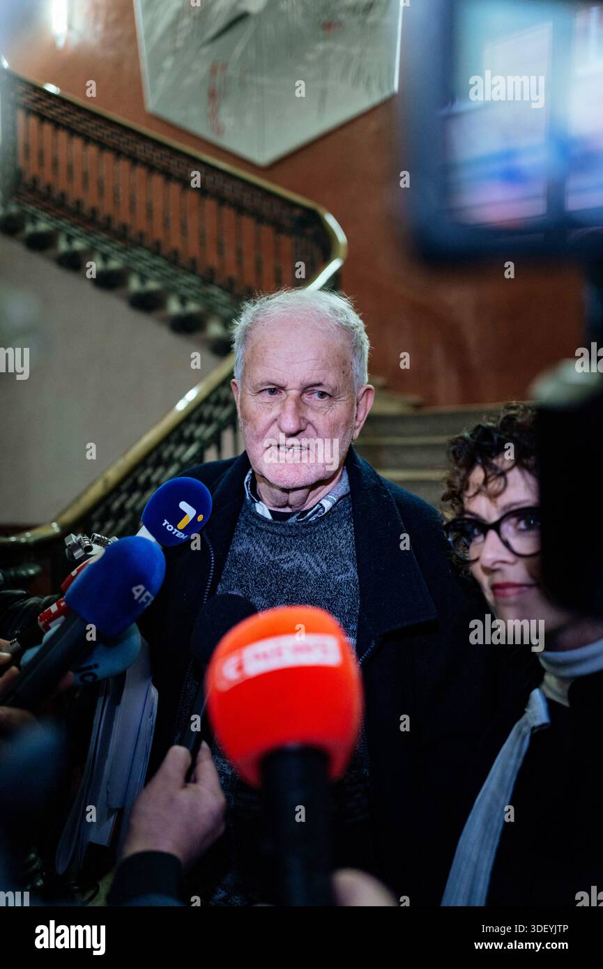 The septuagenarian being interviewed. Trial of the 70-year-old man who ...