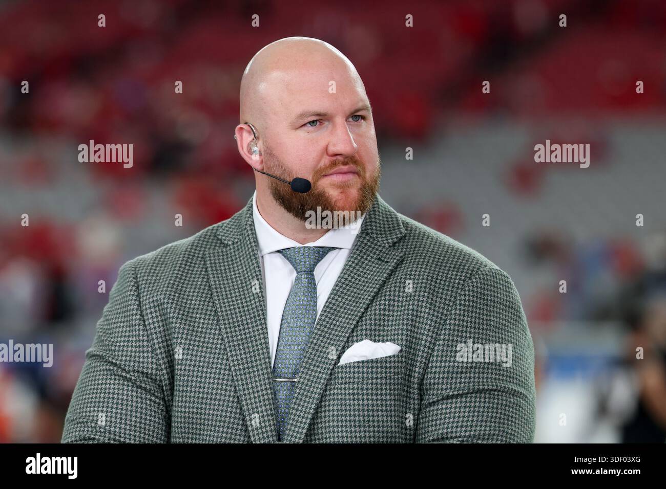 GLENDALE, AZ - JANUARY 08: Eric Mac Lain on set before the Miami ...