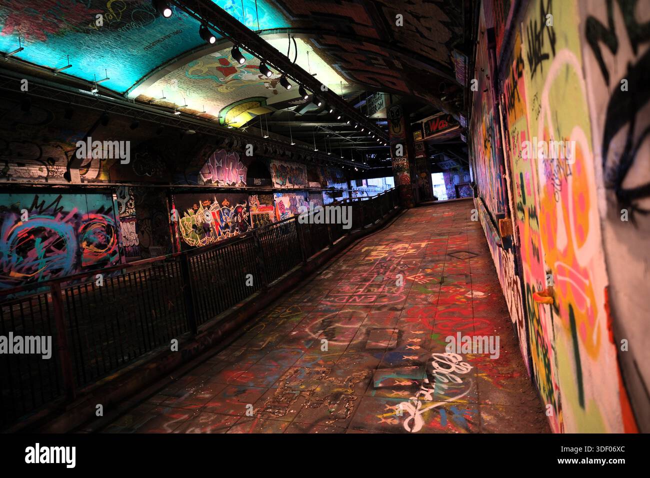 Leake Street Arches graffiti tunnel in London, a legal street art space ...