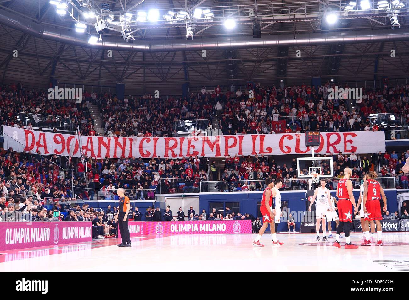 Supporters of (EA7 Emporio Armani Olimpia Milano) during EA7 Emporio ...