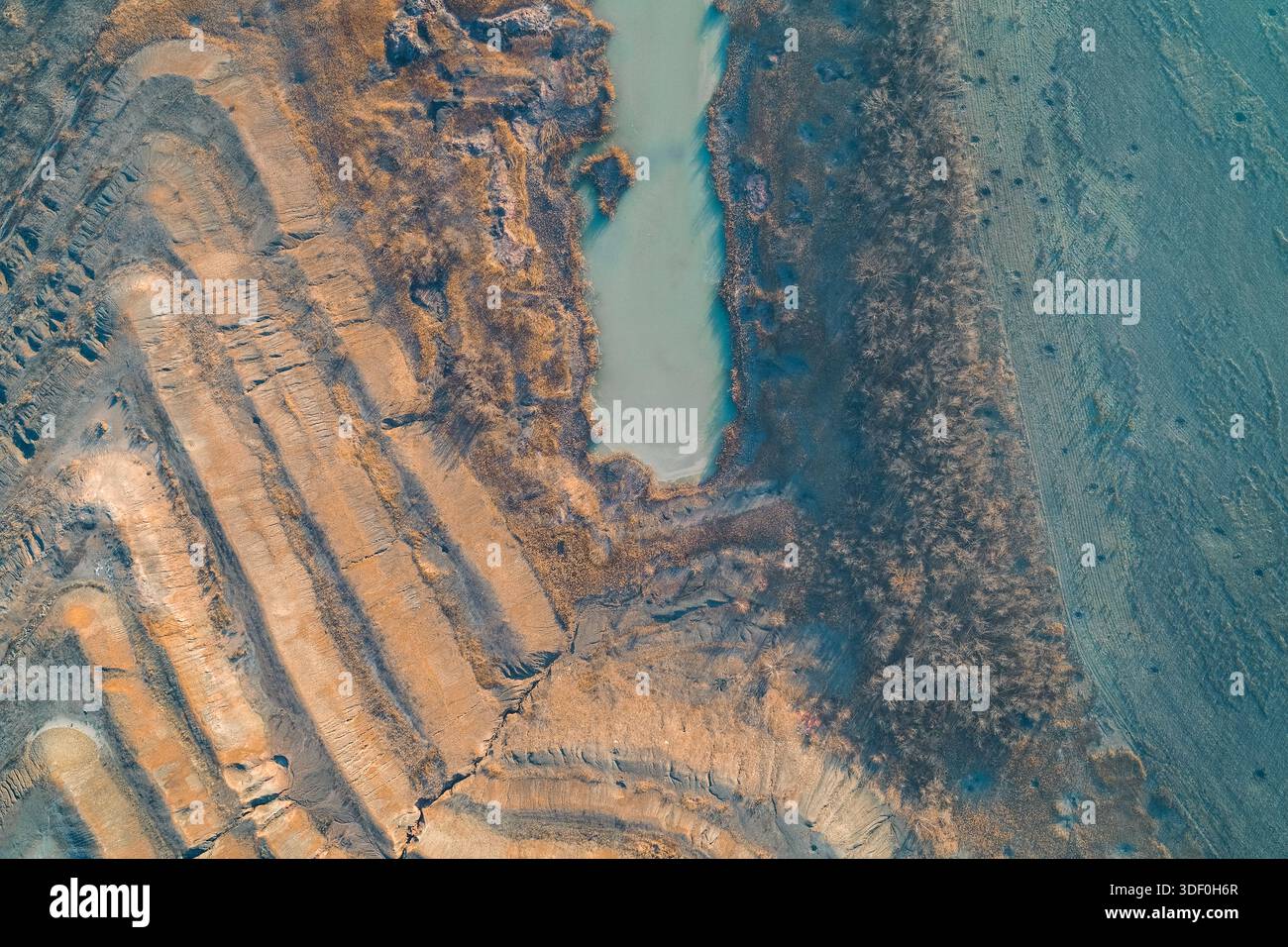 Overburden hi-res stock photography and images - Alamy