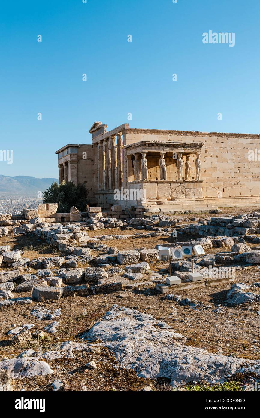 Porch caryatids erechtheion erechtheum hi-res stock photography and ...