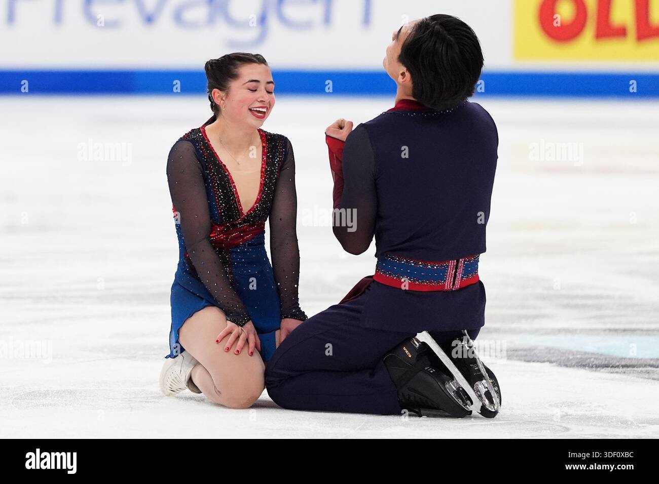 Olivia Flores and Luke Wang compete during the pairs free skating ...