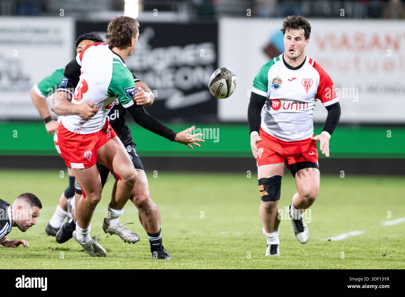 Calo Mignot and Steeve Barry of Biarritz during the Pro D2 match ...