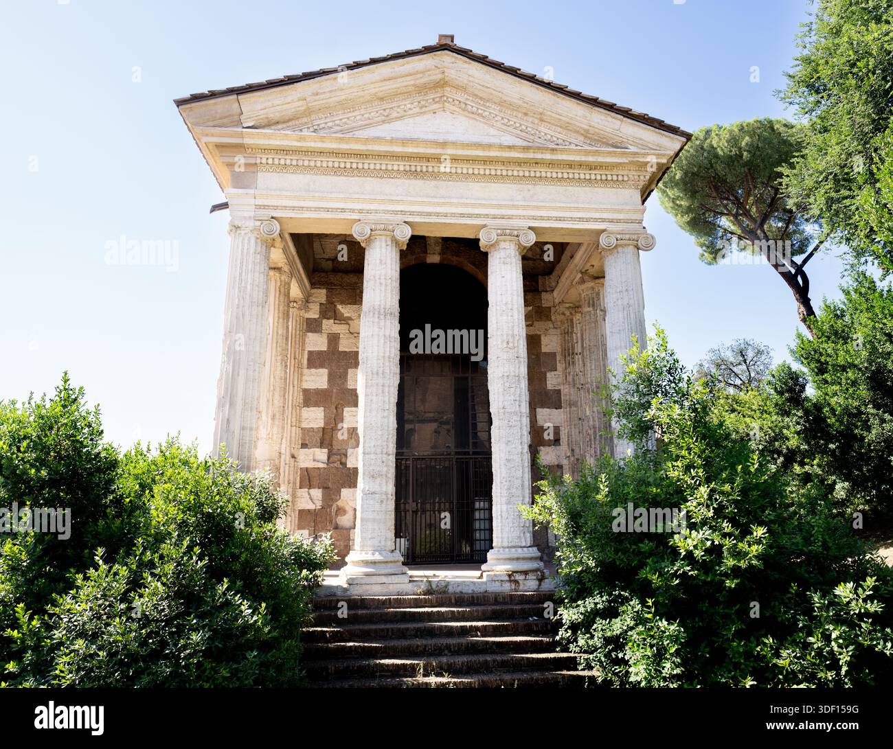 Tempio di Portuno (Temple of Portunus), an ancient Roman temple ...