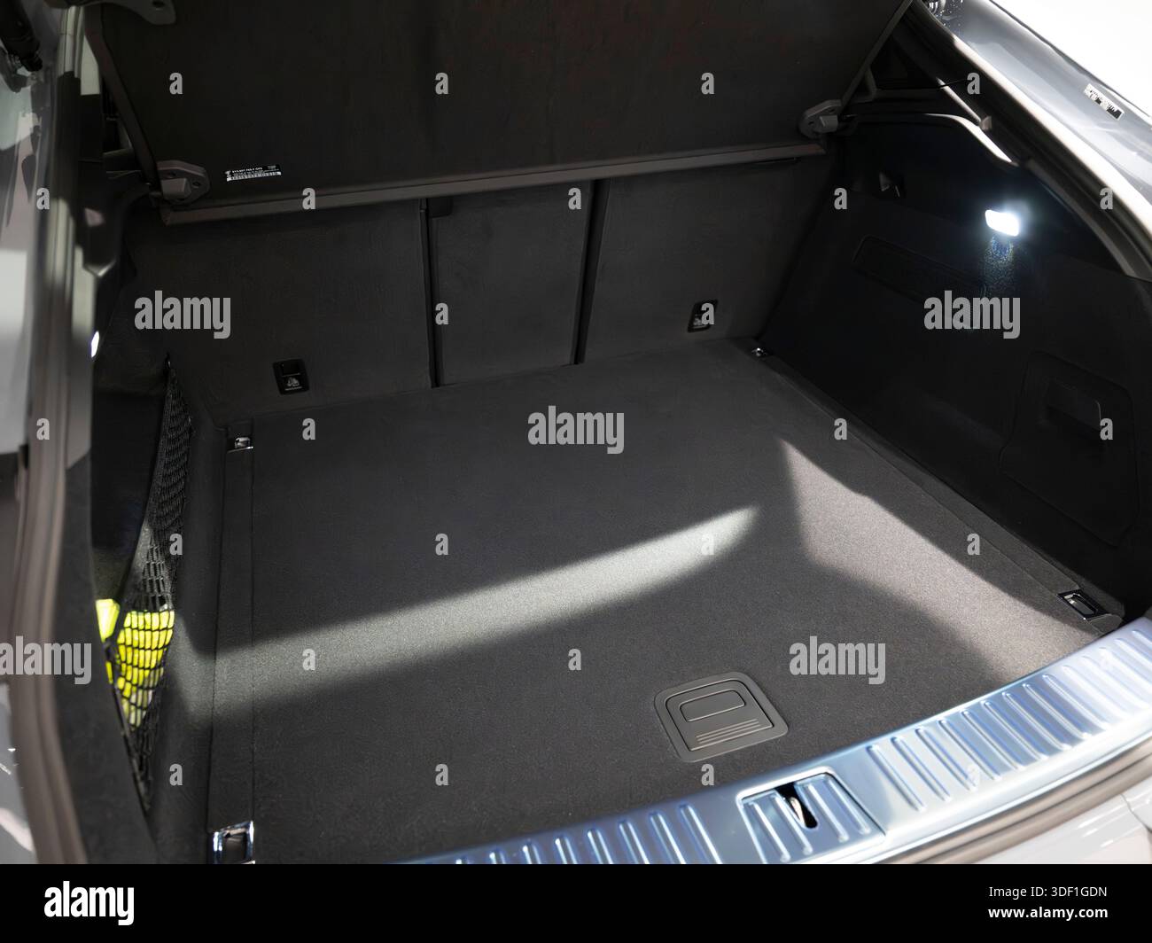 Gray Porsche Cayenne 2026 Exterior and Interior Details 2026 Luxury ...