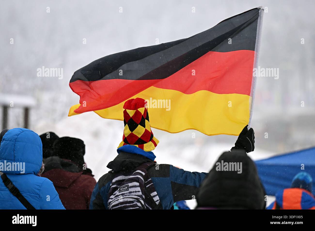 10 January 2026, Thuringia, Oberhof: Biathlon: World Cup, pursuit 12.5 ...