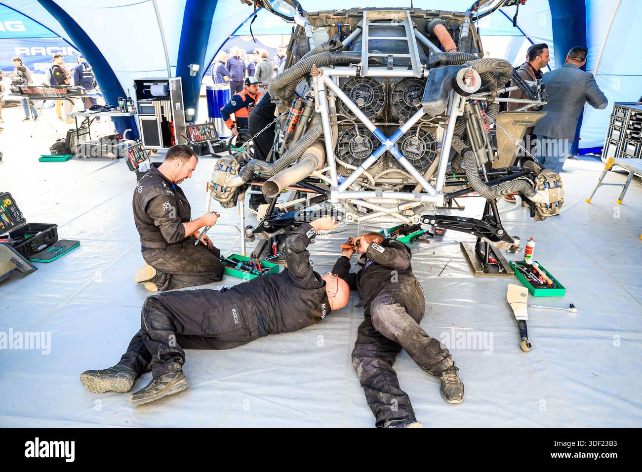 Ford M-Sport, Ford, Ultimate, FIA W2RC, mechanics working during the ...