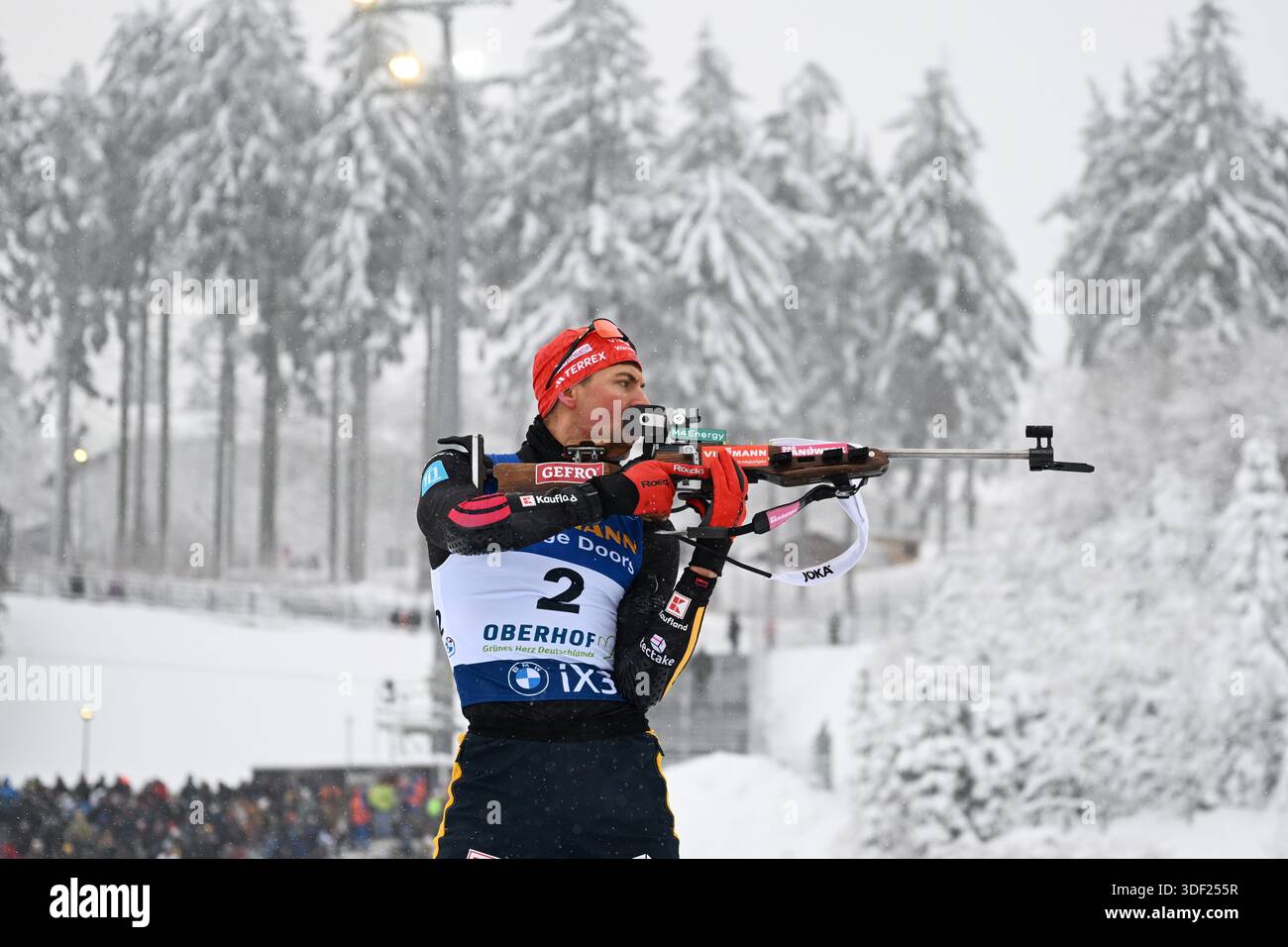 10 January 2026, Thuringia, Oberhof: Biathlon: World Cup, pursuit 12.5 ...