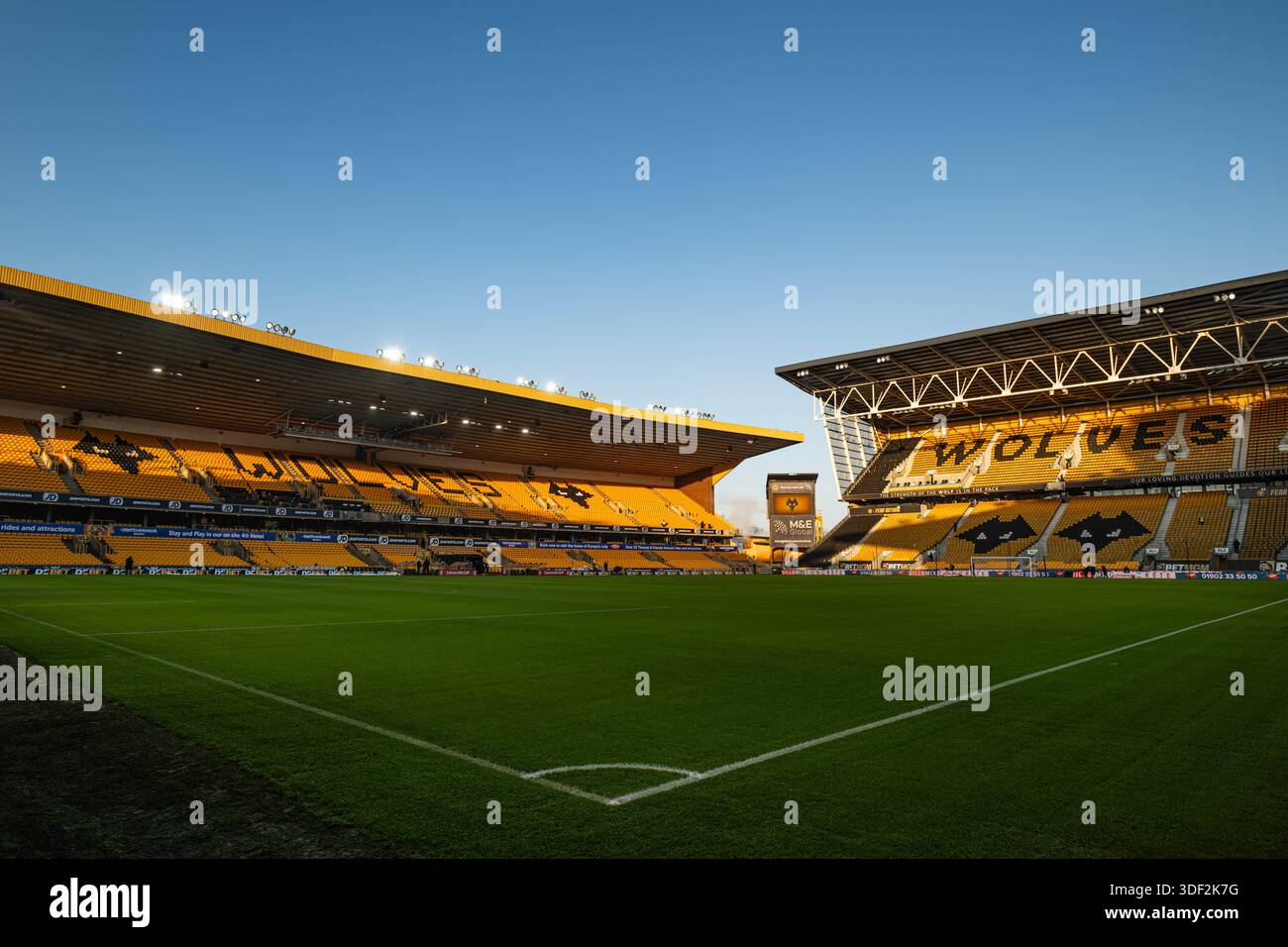 10th January 2026; Molineux Stadium, Wolverhampton, West Midlands ...