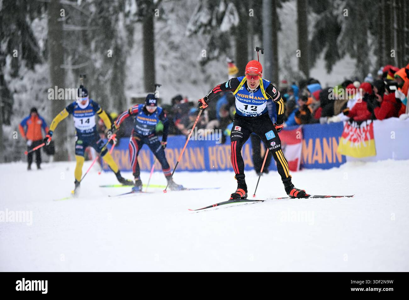 10 January 2026, Thuringia, Oberhof: Biathlon: World Cup, pursuit 12.5 ...