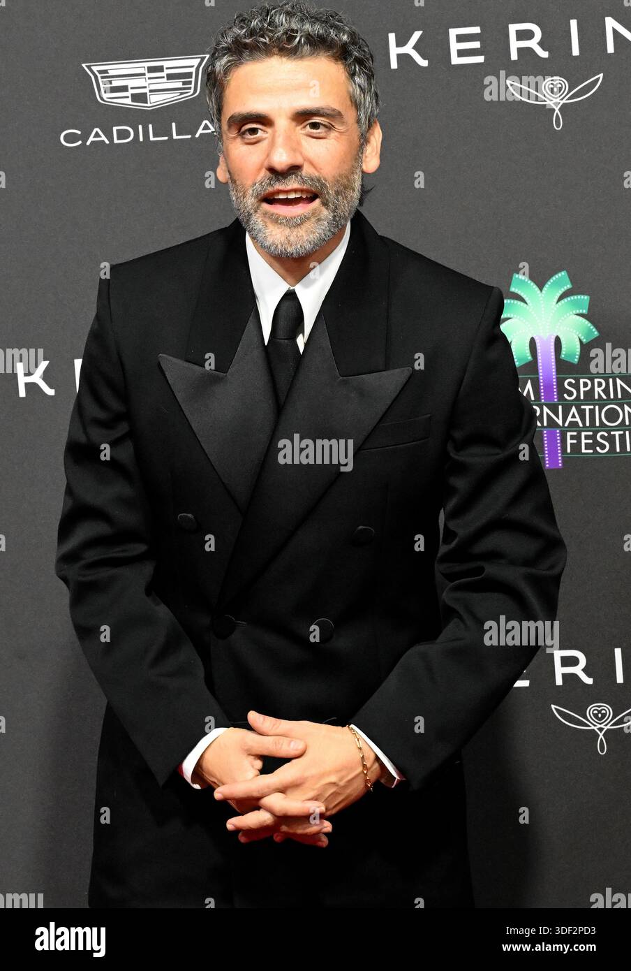 Actor Oscar Isaac attends the 37th Annual Palm Springs International ...