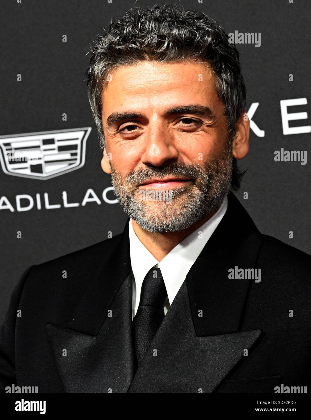 Actor Oscar Isaac attends the 37th Annual Palm Springs International ...