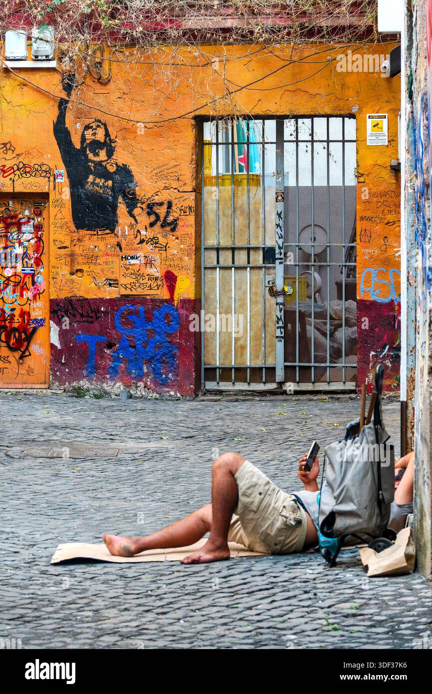 Barefoot homeless hi-res stock photography and images - Alamy