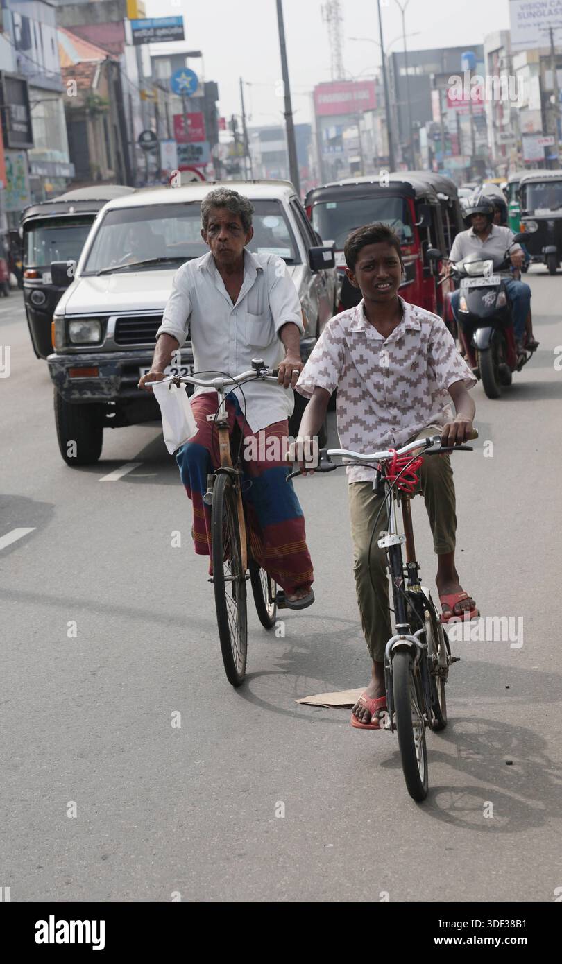 Strassenverkehr Sri Lanka, 20251226, Strassenverkehr *** Road traffic ...