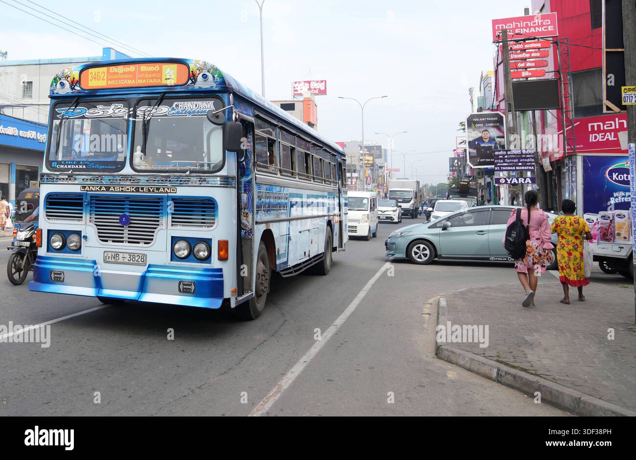 Strassenverkehr Sri Lanka, 20251226, Strassenverkehr *** Road traffic ...