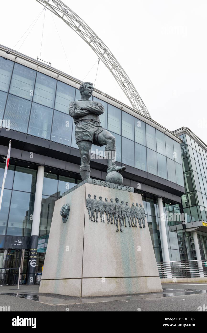 Celebration football wembley stadium hi-res stock photography and ...