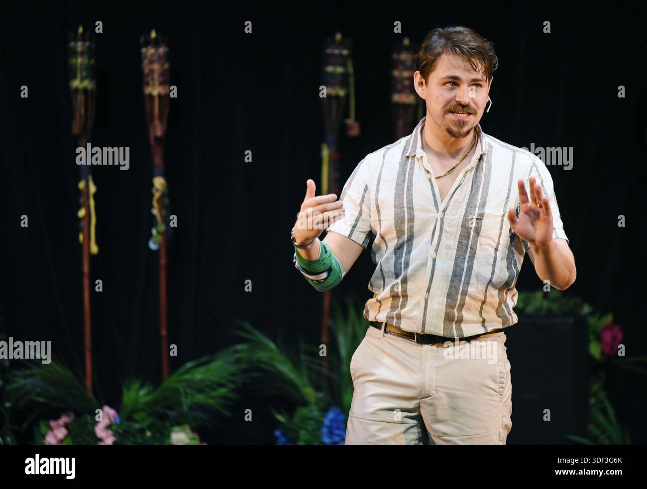 Jordan Patrick on stage for THE IMPROVISED WHITE LOTUS: AN UNAUTHORIZED ...
