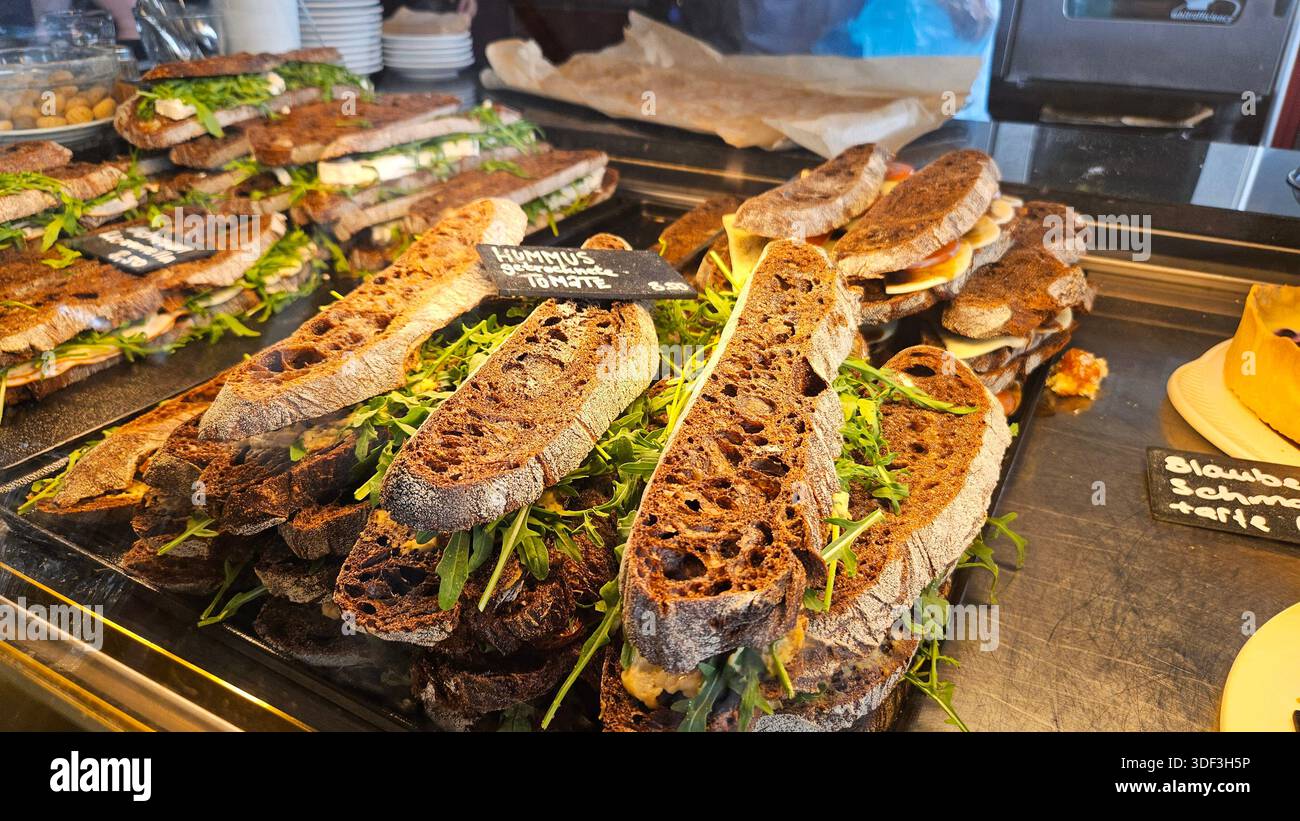 Avocado toast restaurant munich hi-res stock photography and images - Alamy