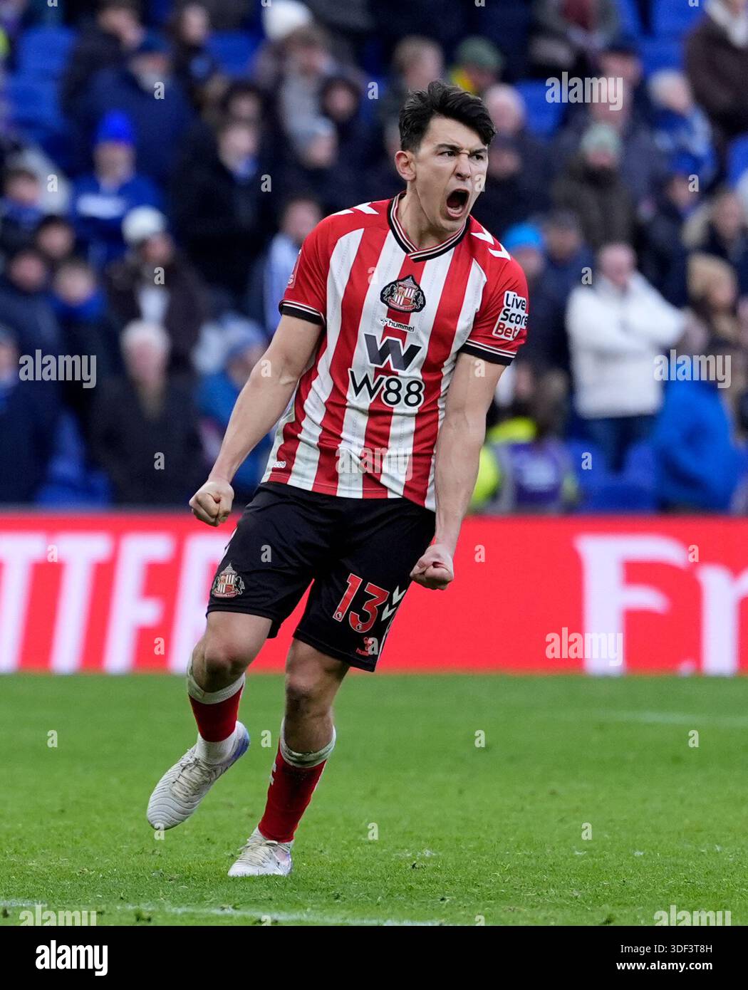 Sunderland's Luke O'Nien celebrating scoring the winner in the penalty ...